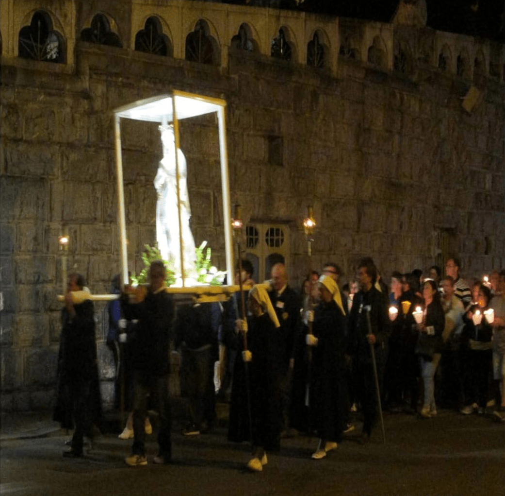 Stories of Faith in Lourdes: Notre Dames de Lourdes-Miracles
